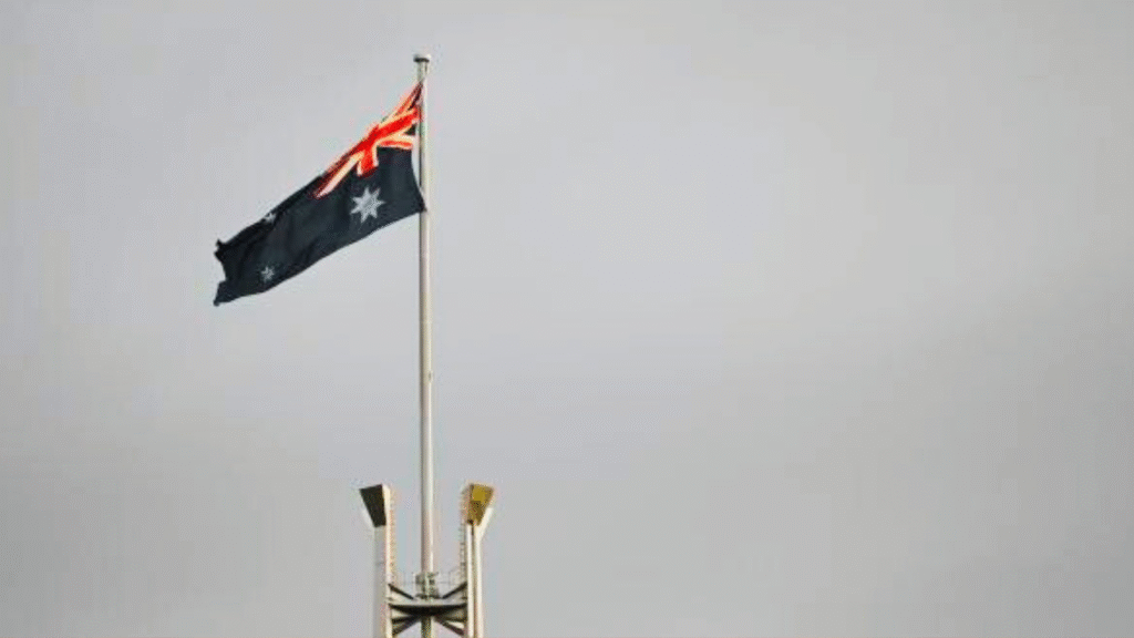 Australia Extends Life of Its Largest Oil and Gas Project to 2070 - AB ...