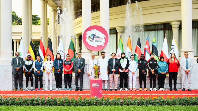 Professor Muhammad Yunus Unveils Trophy for 2nd Women’s Kabaddi World ...